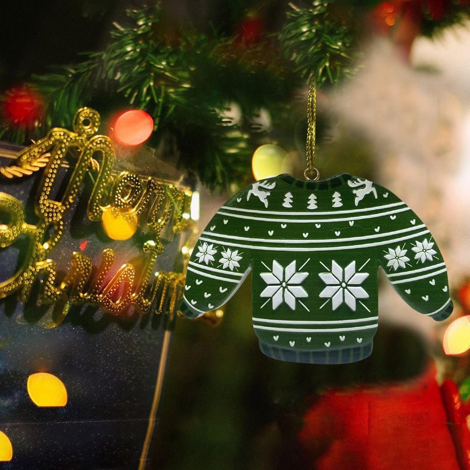 14 Kitsch Christmas Decorations For A Fun Holiday Look